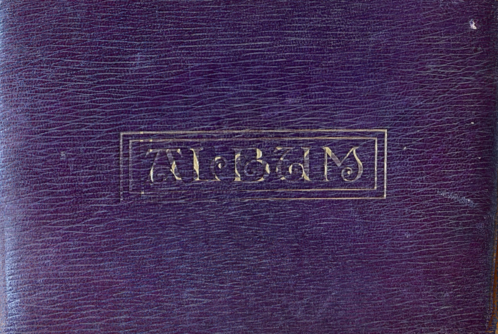 My grandmother’s autograph album – Exploring the past